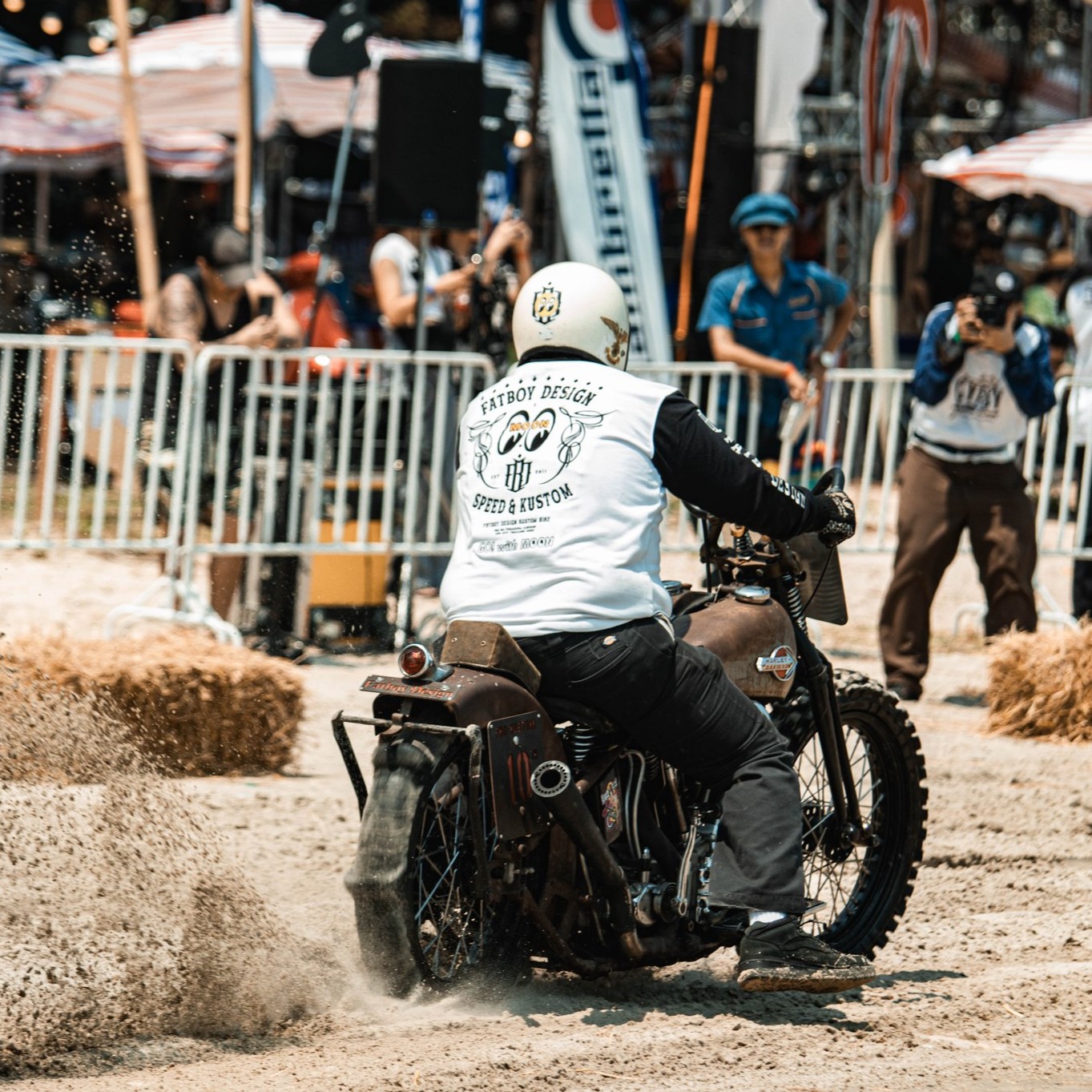 GYPSY BEACH CAMP 2024 – MOONEYES BKK