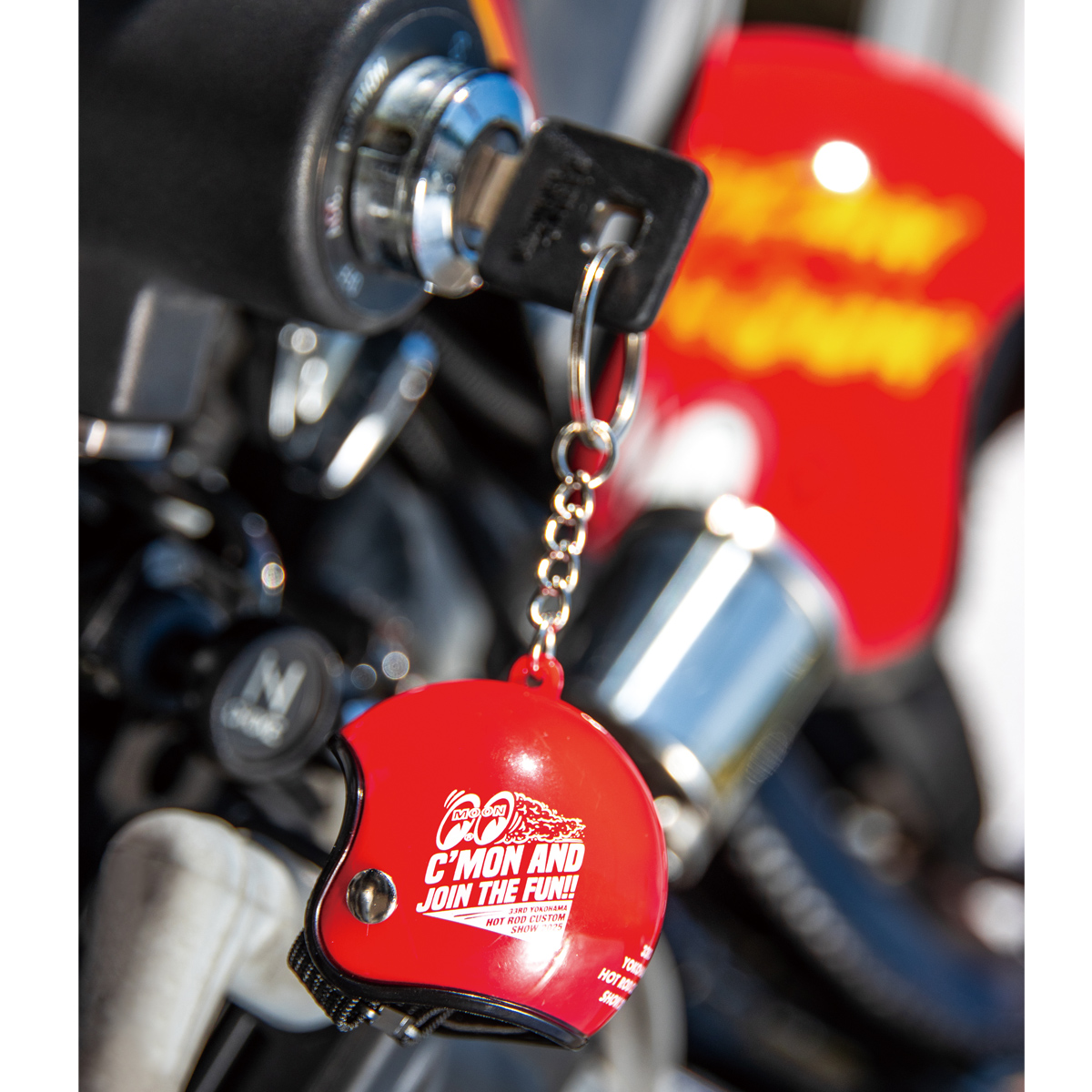 HCS2025 Helmet Key Ring [MKR215RD] – MOONEYES BKK